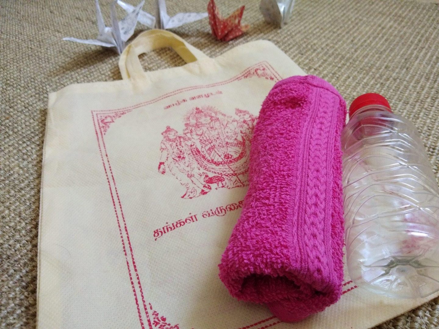 Petite chronique "Kit de survie en voyage... - Izart.fr